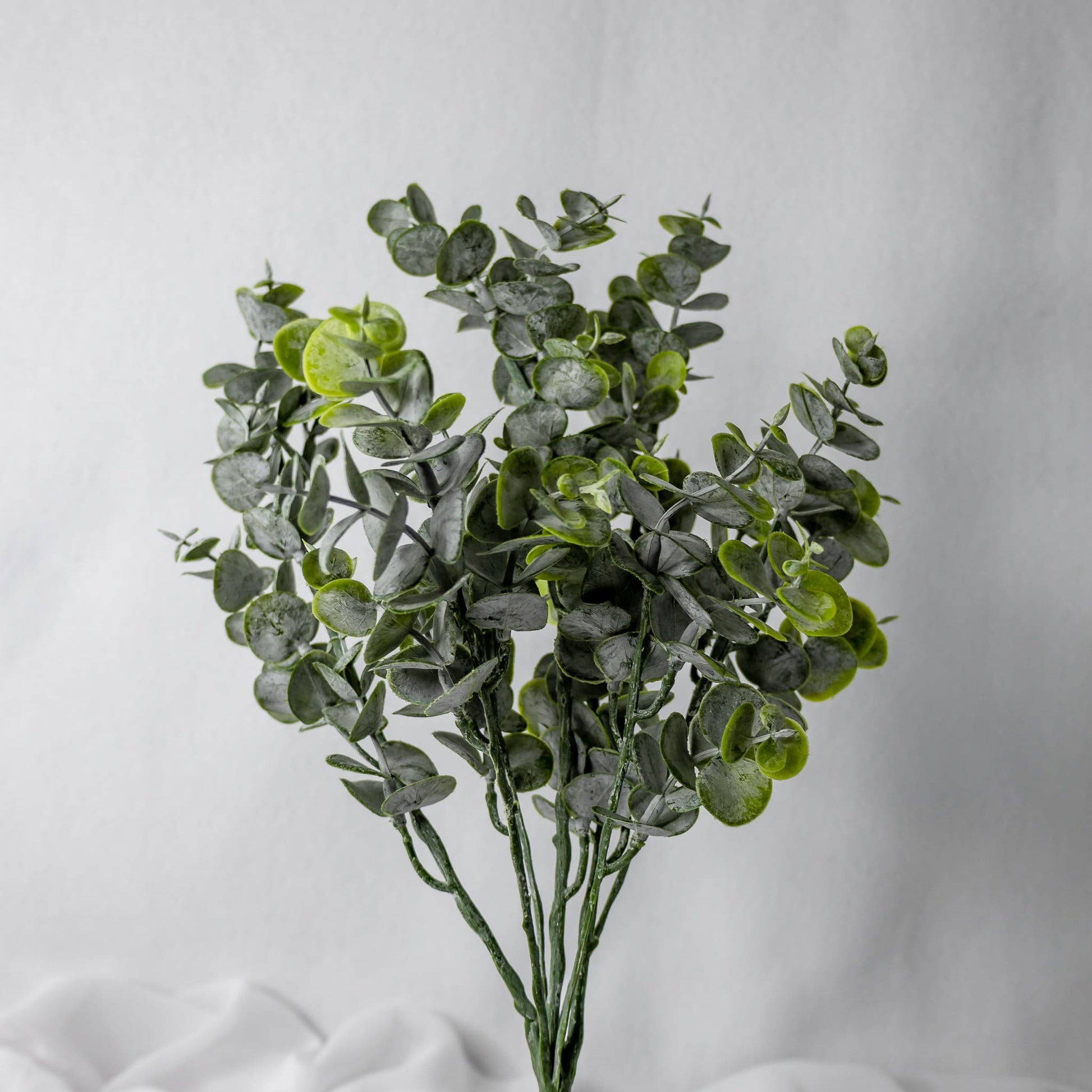 Short Spinning Gum Bunch - Realistic Artificial Flowers and Greenery