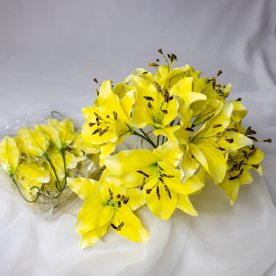 Lilies – Realistic Artificial Flowers